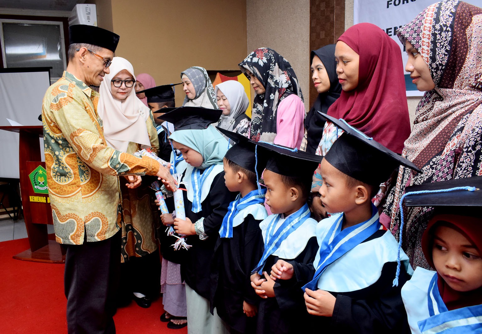 FKDT Wisuda Santri MDT dan PAUDQU, Lahirkan Generasi Qurani yang Handal ...
